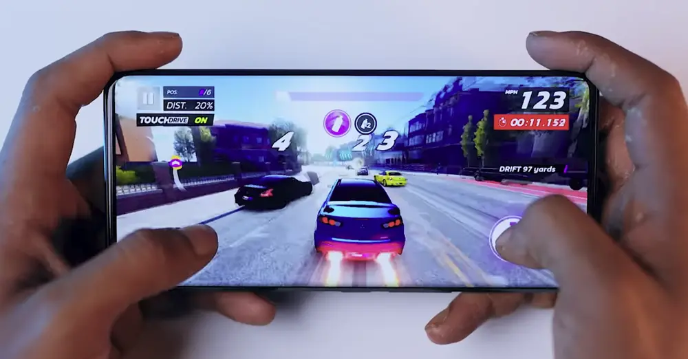 Helio 100 Review: Why Choose It as Your Next Smartphone?