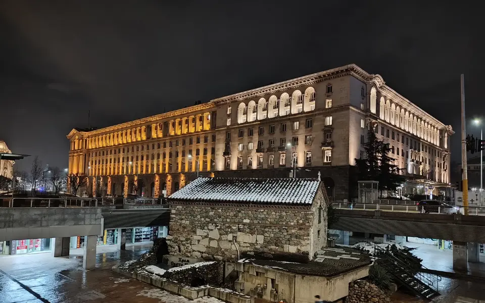 Realme 14 Pro Review: Stylish Design with Long Battery Life