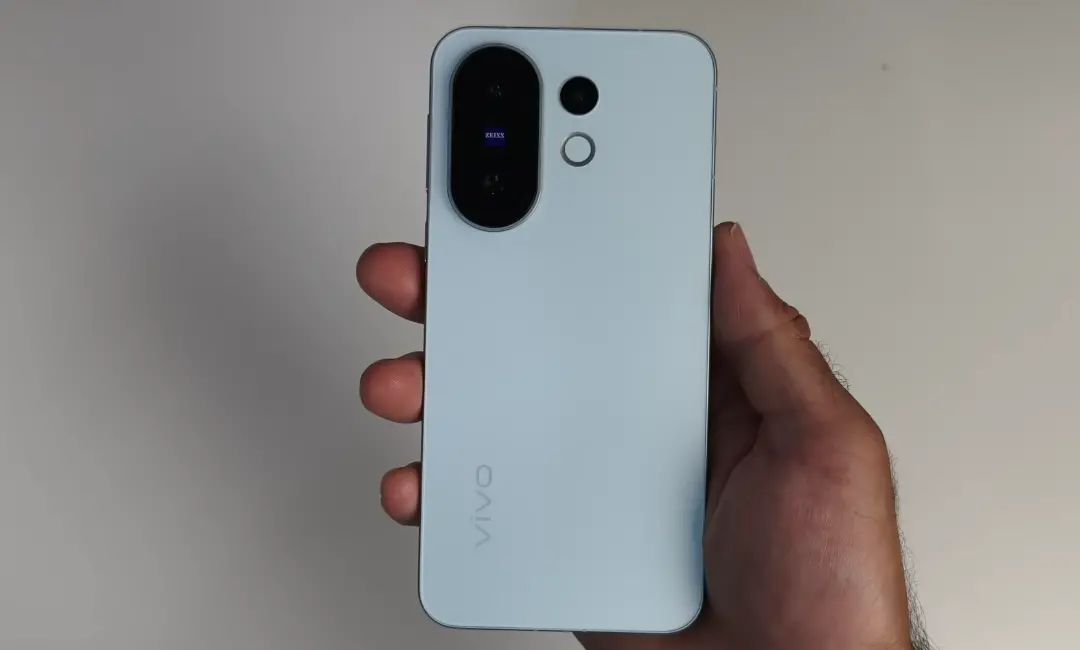 Vivo X200 FE Review Bangladesh: Features, Specs & Price Analysis